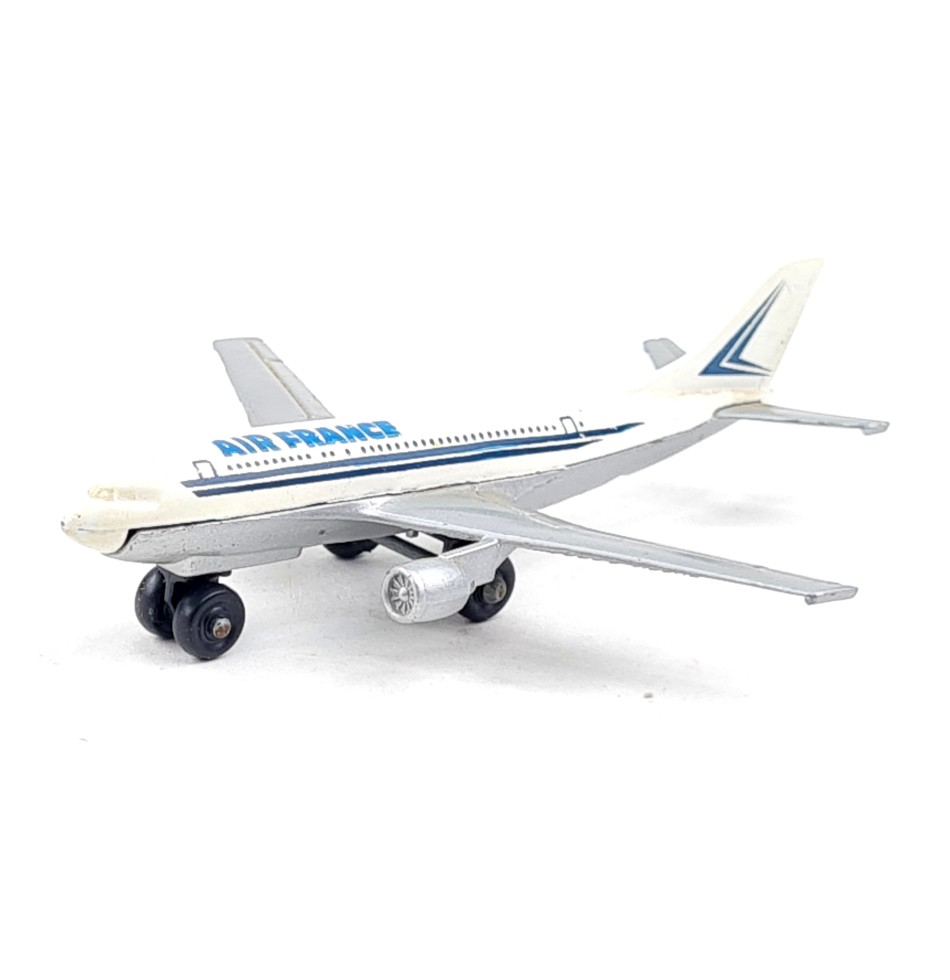 MATCHBOX : Sky Busters SB3 - Die cast plane Airbus A300B - Air France